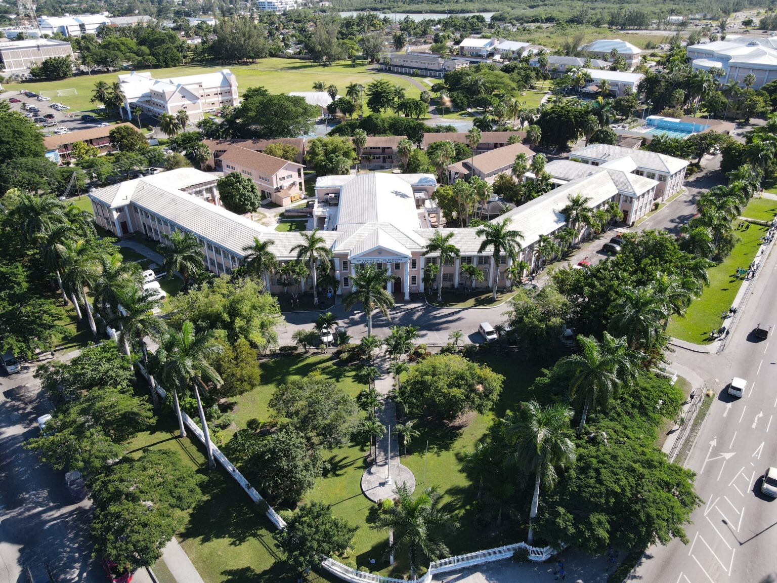 DigiLearn Bahamas – " Building A Strong Digital Society"